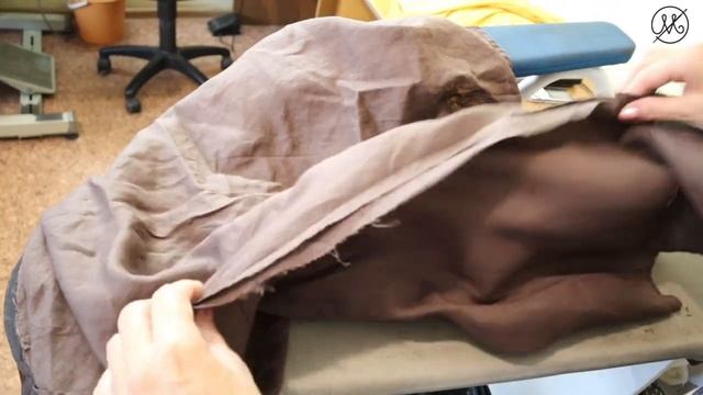 Как убрать сборку на боковом шве у юбки.