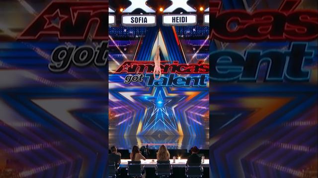 She’s spinning SO FAST! 🤩