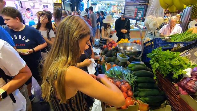 Барселона. Площадь Каталонии. Готика. Рынок La Boqueria