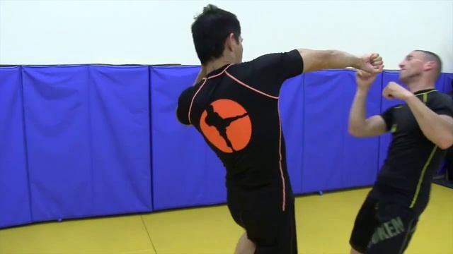 Академия Муай Боран. Колено+рука, ч.2