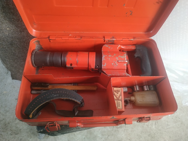 Монтажный пистолет пороховой ПЦ 84