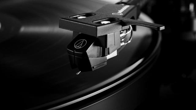 Audio Technica turntable (commercial advertising self-assignment video)
