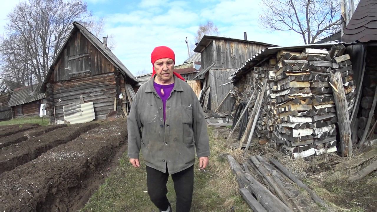 С Крёстной на огороде