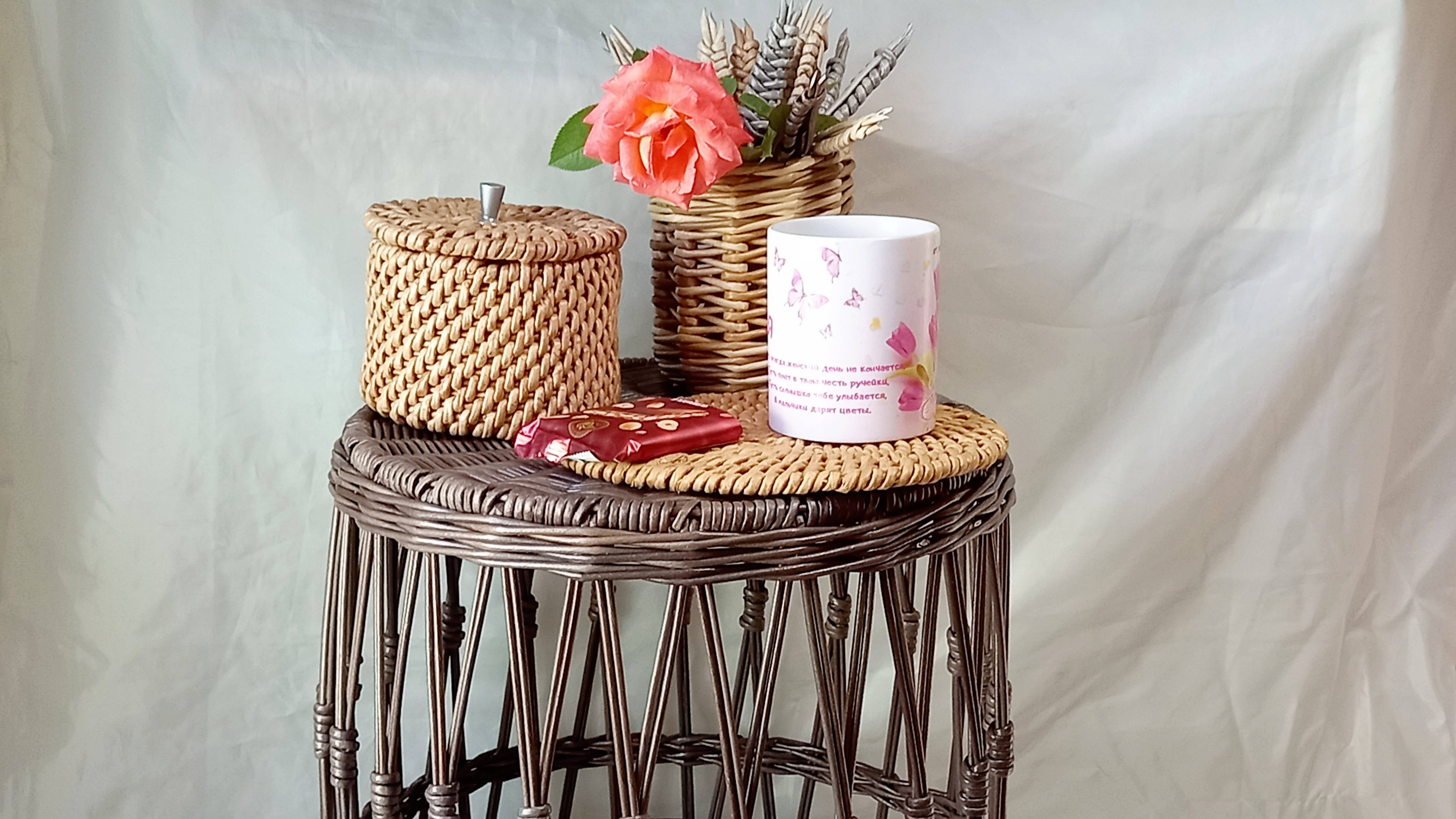 Корзина 2 в1.Ажурная плетеная корзина.Плетеный столик.Корзина для подушек.Хранение пледов.
