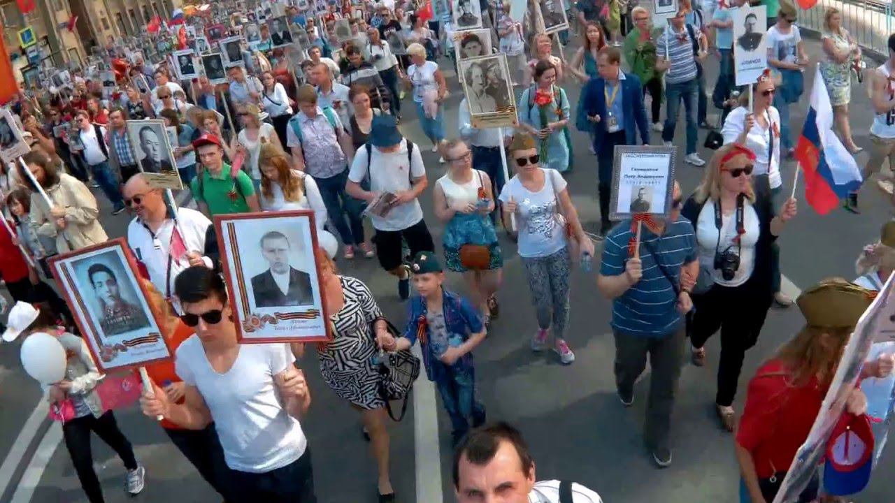 Бессмертный полк 09.05.2016 ч.1 семья Толстиковых с дедами