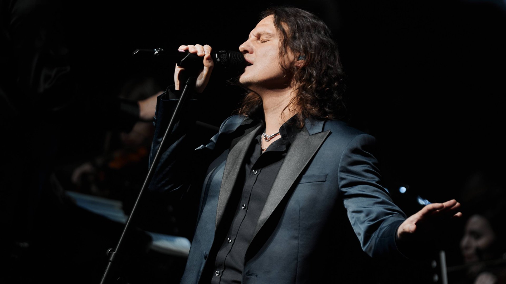 Андрей Лефлер - Can't Help Falling In Love (Москва 2023) live