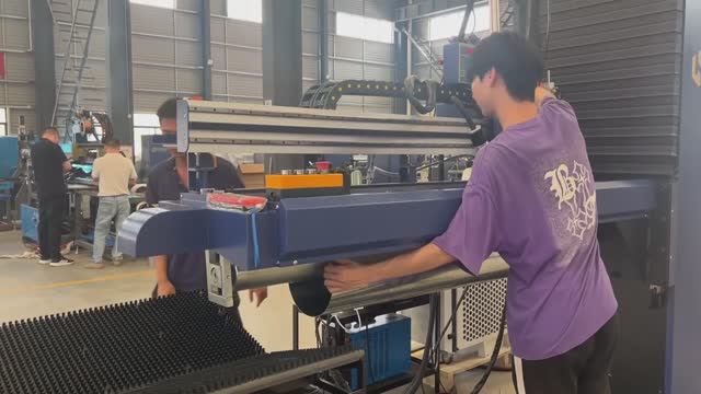 Установка для сварки продольных швов