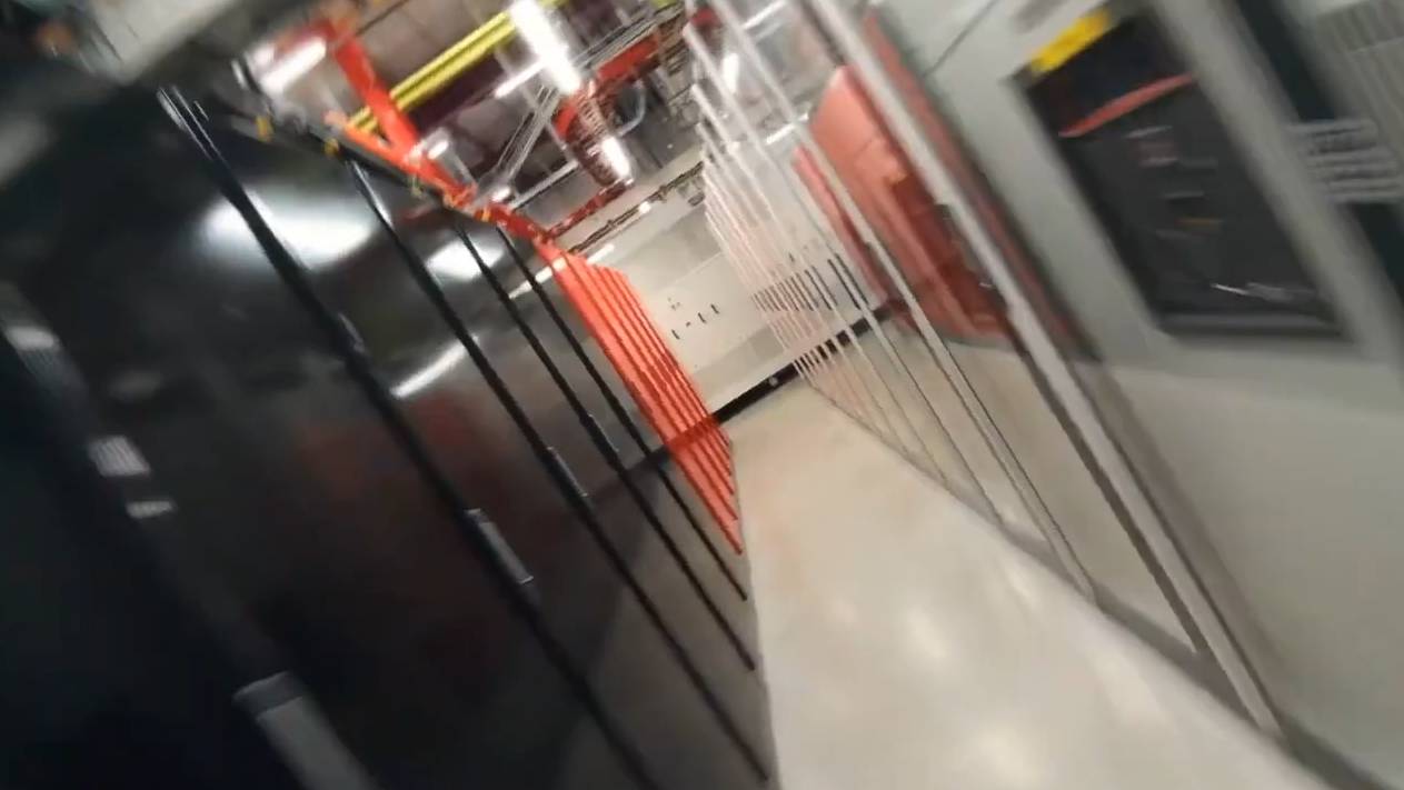 Как устроен дата-центр - экскурсия по ЦОД Миран