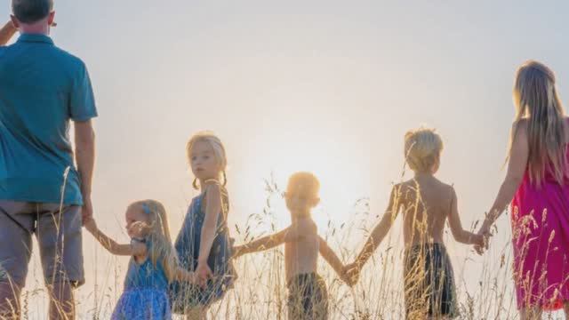 Иди и живи! От поколения победившему смерть, поколению потерявшему себя.