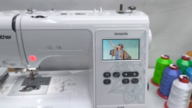 Бытовая вышивальная машина Brother Innov-is M330E