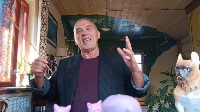 Угу-гу! Интеллигенция!
Становись! Равняйсь! Смирно!
Слушай мою команду!
Дух6