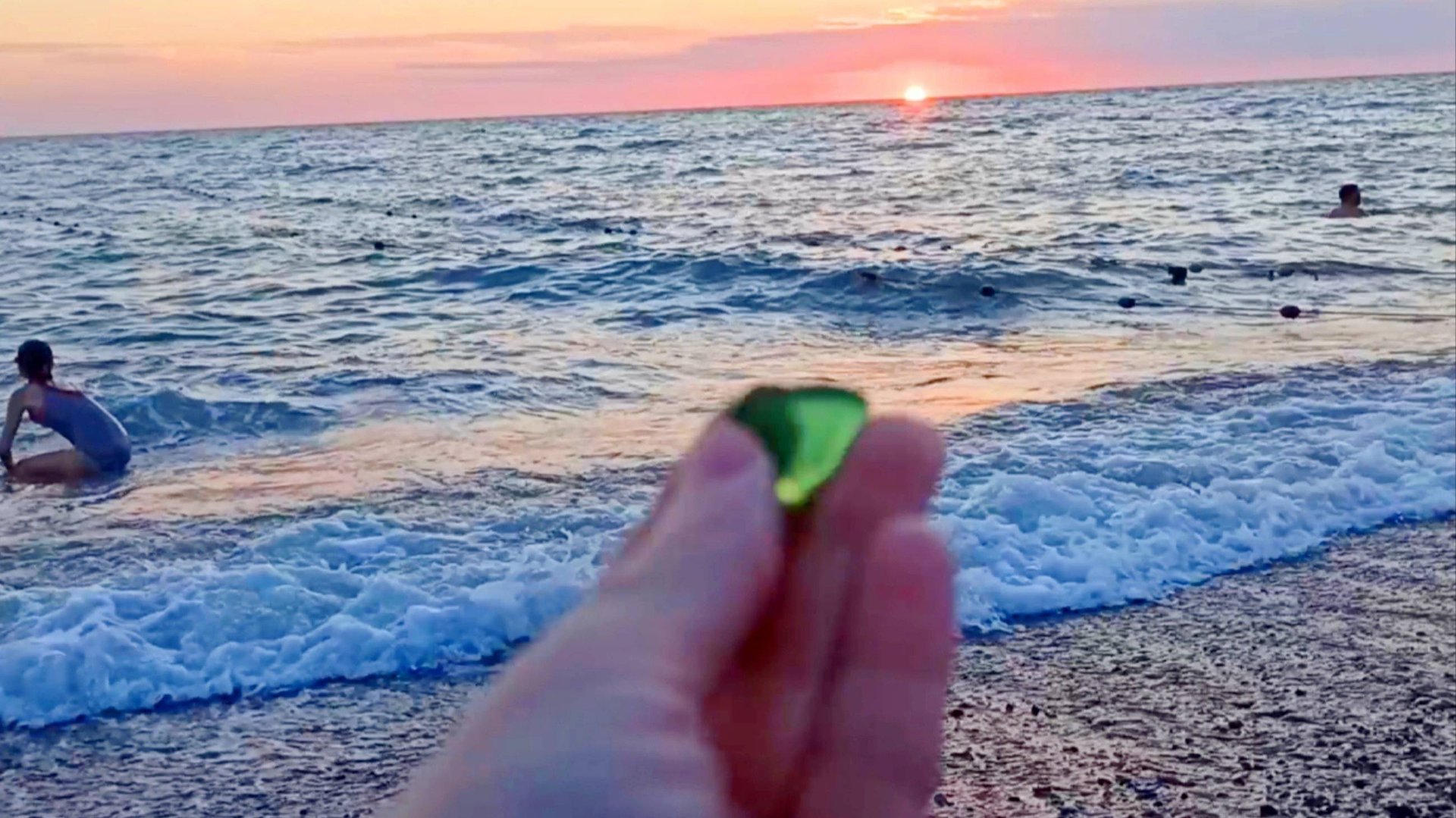 Камни Чëрного моря Сочи. Провожаем закат. Пляж Островок, Ривьера. Живое море