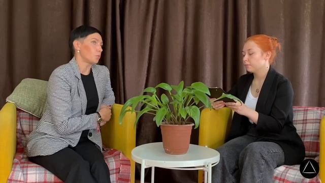 Начинаем новую рубрику: "Давайте познакомимся". Интервью с Голевой Л.М. - И.О. директора техникума