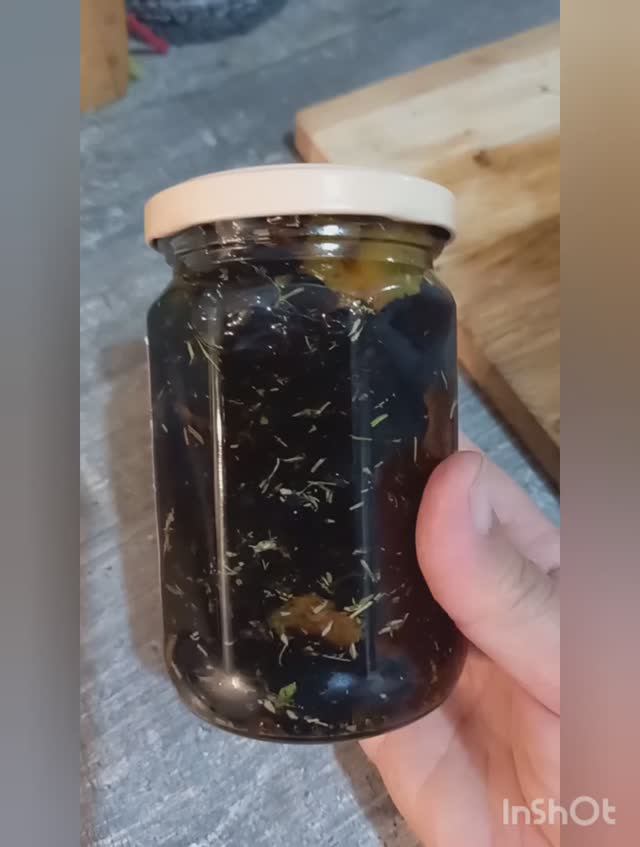 Вяленые сливы со специями