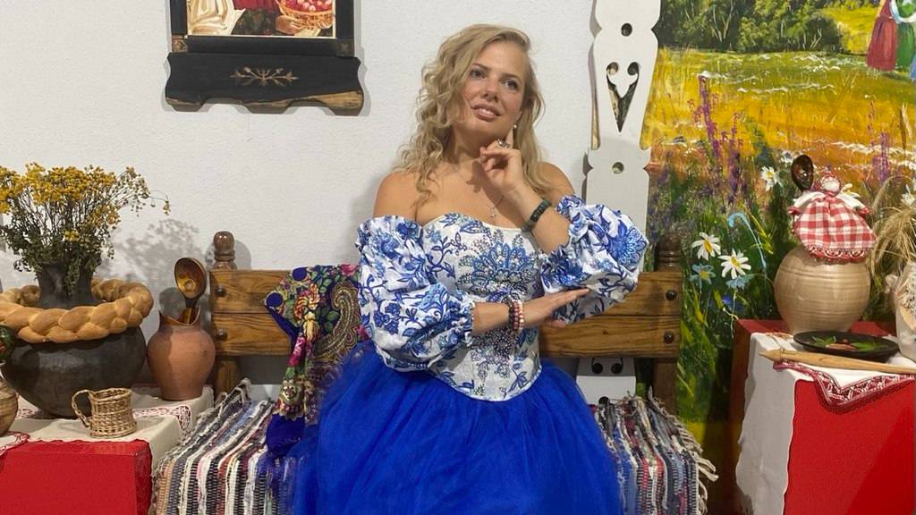 "Матушка-душа" Исполняет Ольга Дар
слова и музыка Людмила Яшкина