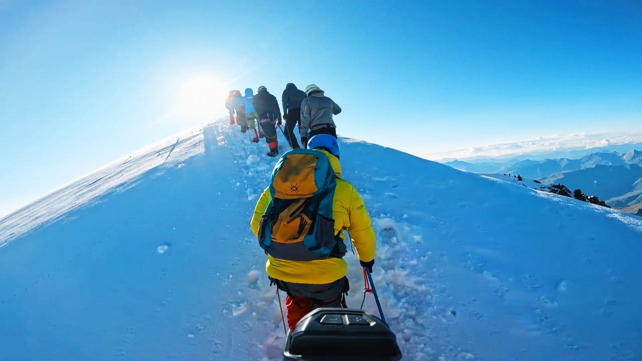 Казбек: второй пятитысячник команды Геоскана