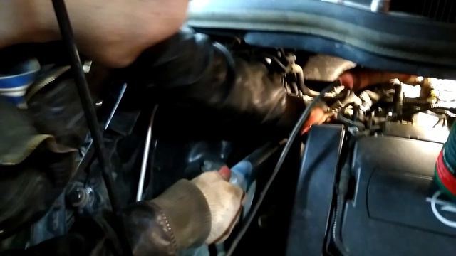 Опель Зафира Б.Замена жидкости ГУРа Febi 06161