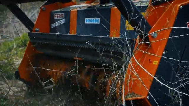 Самоходный мульчер Ferri на гусеничном шасси