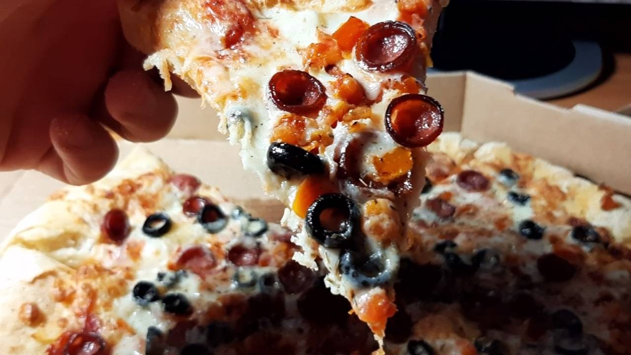 Пицца (Domino) Сицилийская и Пепперони по-деревенски Москва обзор #обзор