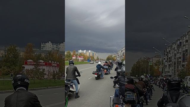 Нижневартовск 21.09.2024. Закрытие мотосезон, начало движение колоны с пирамиды до Алеши