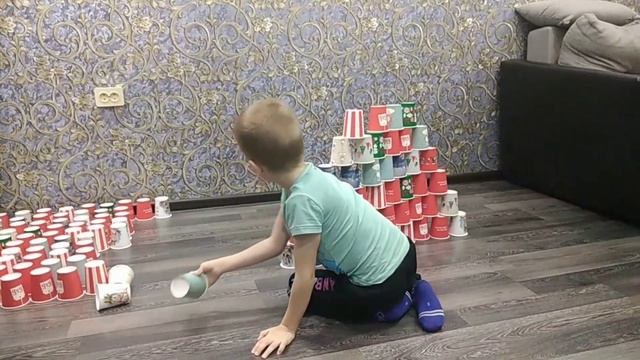 Построй пирамиду или реши пример - челлендж