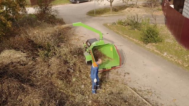 Отзыв от владельца автономного и тракторного измельчителей Green Mech Chipmaster 220