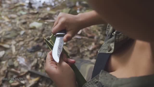 5 Дней самостоятельной работы в Лесу - Пока я отвлекался, на моего Питомца напал Питон - Часть 2