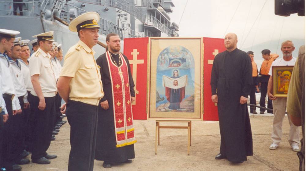 Начало I-го Морского крестного хода в 2003