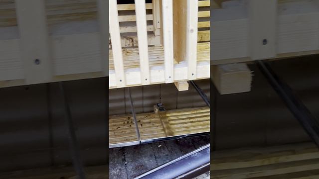 Модернизация сарайчика и Ели для откорма Брессов в Байдарской долине.