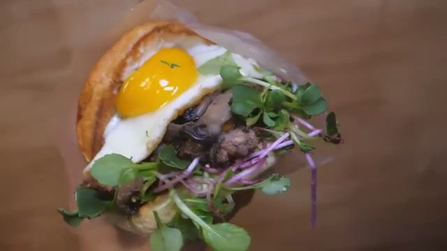 Уникальные бургеры!! Японский куриный бургер и чизбургер со стейком - корейская уличная еда