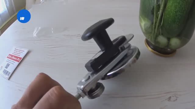 Закатываем огурцы машинкой автомат Люкс - П