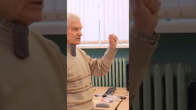 Квантовая механика - неадекватна атомной физике