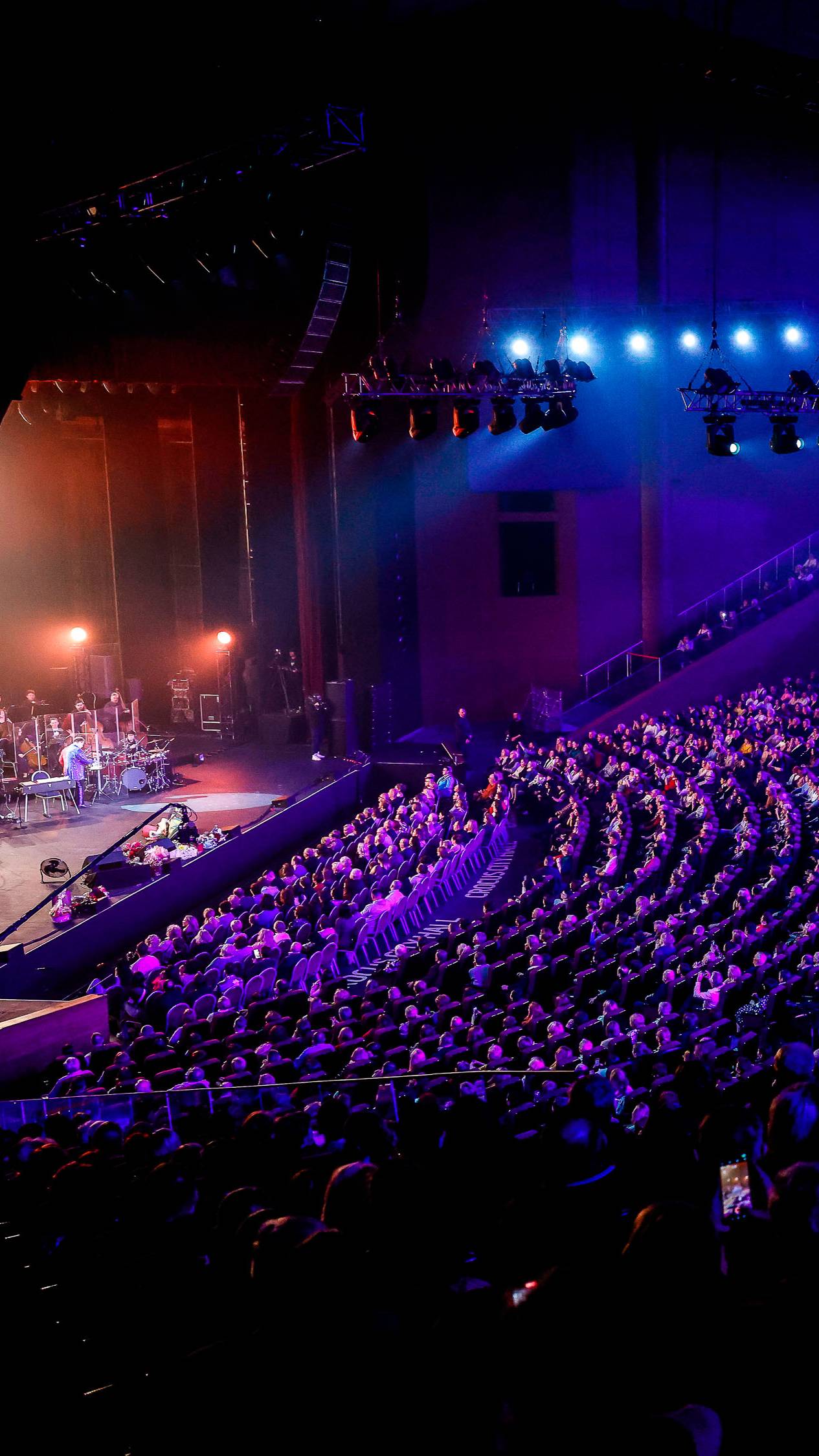 Сергей Пенкин - «Свеча горела» (Смотри полную версию в Rutube)