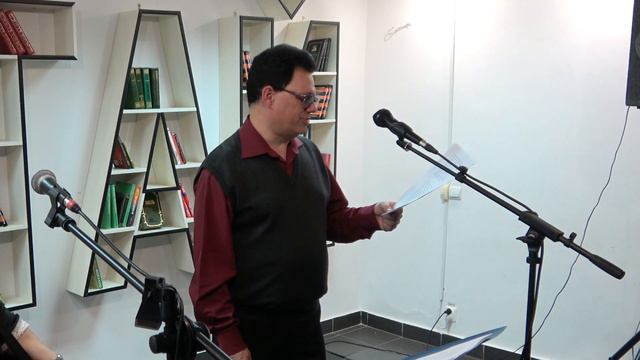 15 К синеющим томным садам...- Алексей Городилов