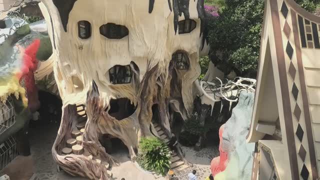 Погнали во Вьетнам: Сумасшедший дом (Crazy House) в Далате. К посещению обязателен!