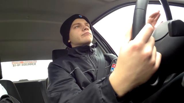 Недостатки работы курьером. Работа в Domino's Pizza