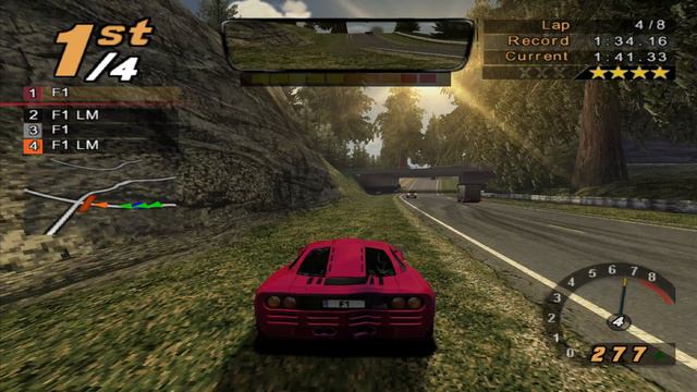 8 кругов с полицией максимум траффика и соперников для получения авто