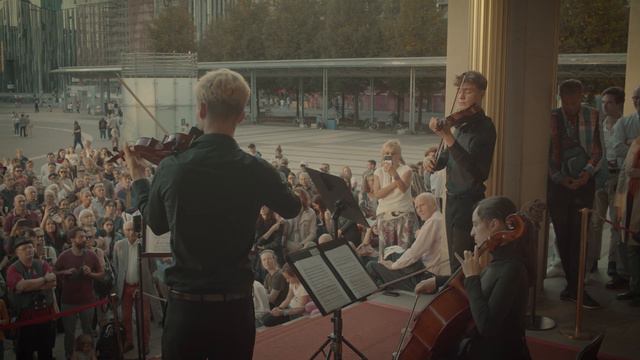 Вольфганг Амадей Моцарт - Серенада для струнного трио (W.A. Mozart - Serenata ex C)