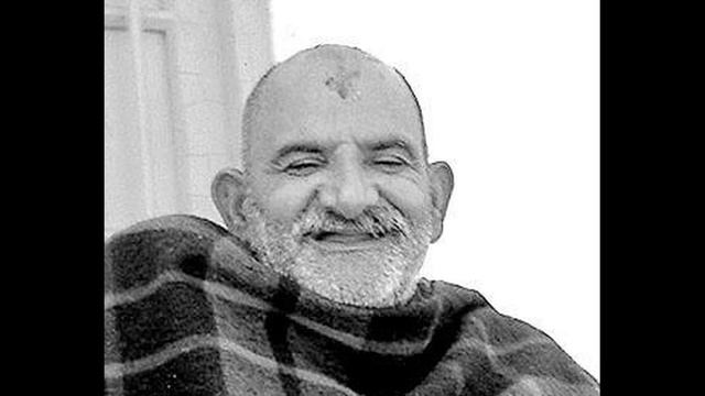 Истории о Ним Кароли Бабе (часть 2) — Чудо любви (Рам Дас)