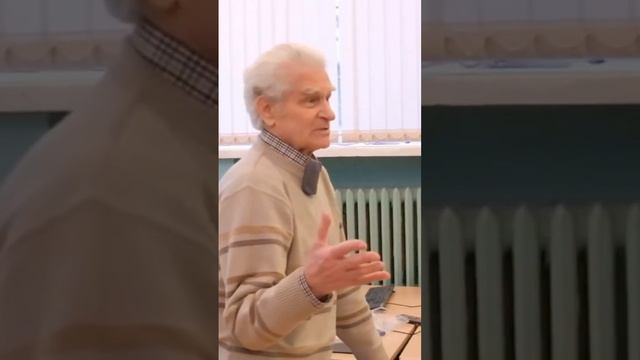 Теория Буртаева и постулаты квантовой механики