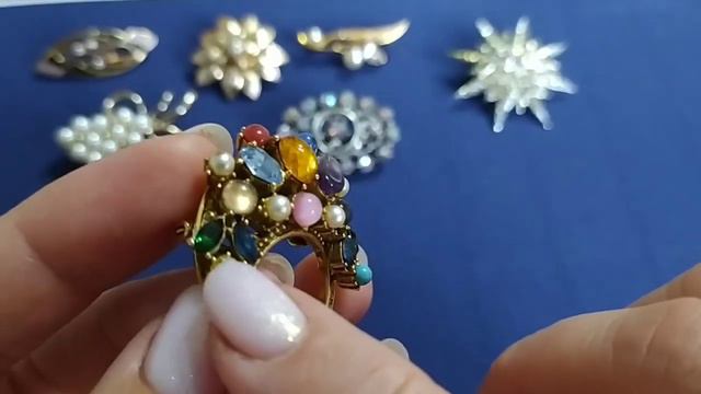 Винтажные броши - малышки.