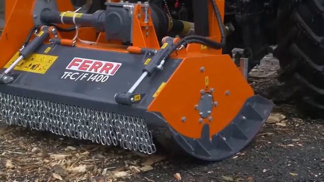 Мульчер FERRI TFC F 1400 на тракторе МТЗ 82