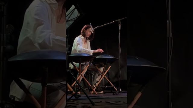 Соло на двух барабанах Kaa Tone. Tonguedrum handpan music.