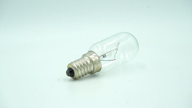 Лампа накаливания E14