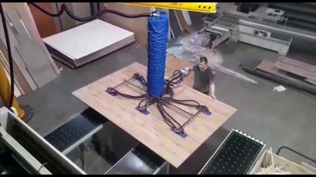 Вакуумный подъемник для переноса плитных материалов