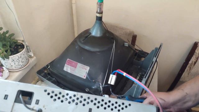 Отходы или сокровища_ Разбор старой видеодвойки LG.