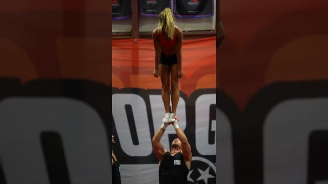 For the people🙌💪 #hiphop #music #rap #nba #live #cheer #cheerlife #cheerleading #stunt #school