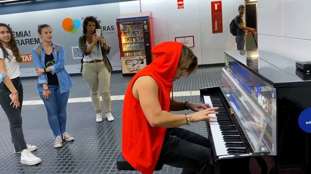 BELLA CIAO METROSTATION PIANO PERFORMANCE Peter Buka