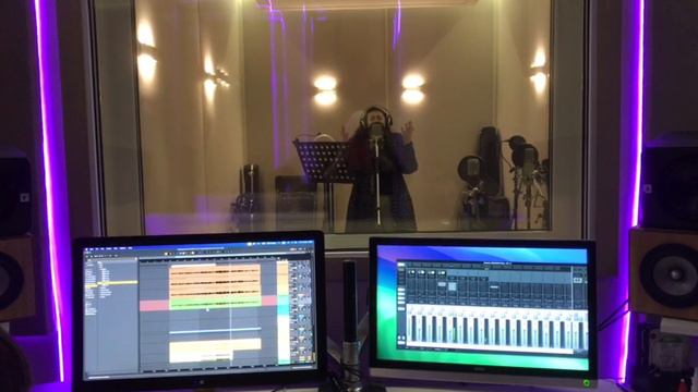 Колыбельная Волчицы - стихи Е. Лемеховой, музыка А. Пантыкина. Исполняет Ульяна Чеботарь.