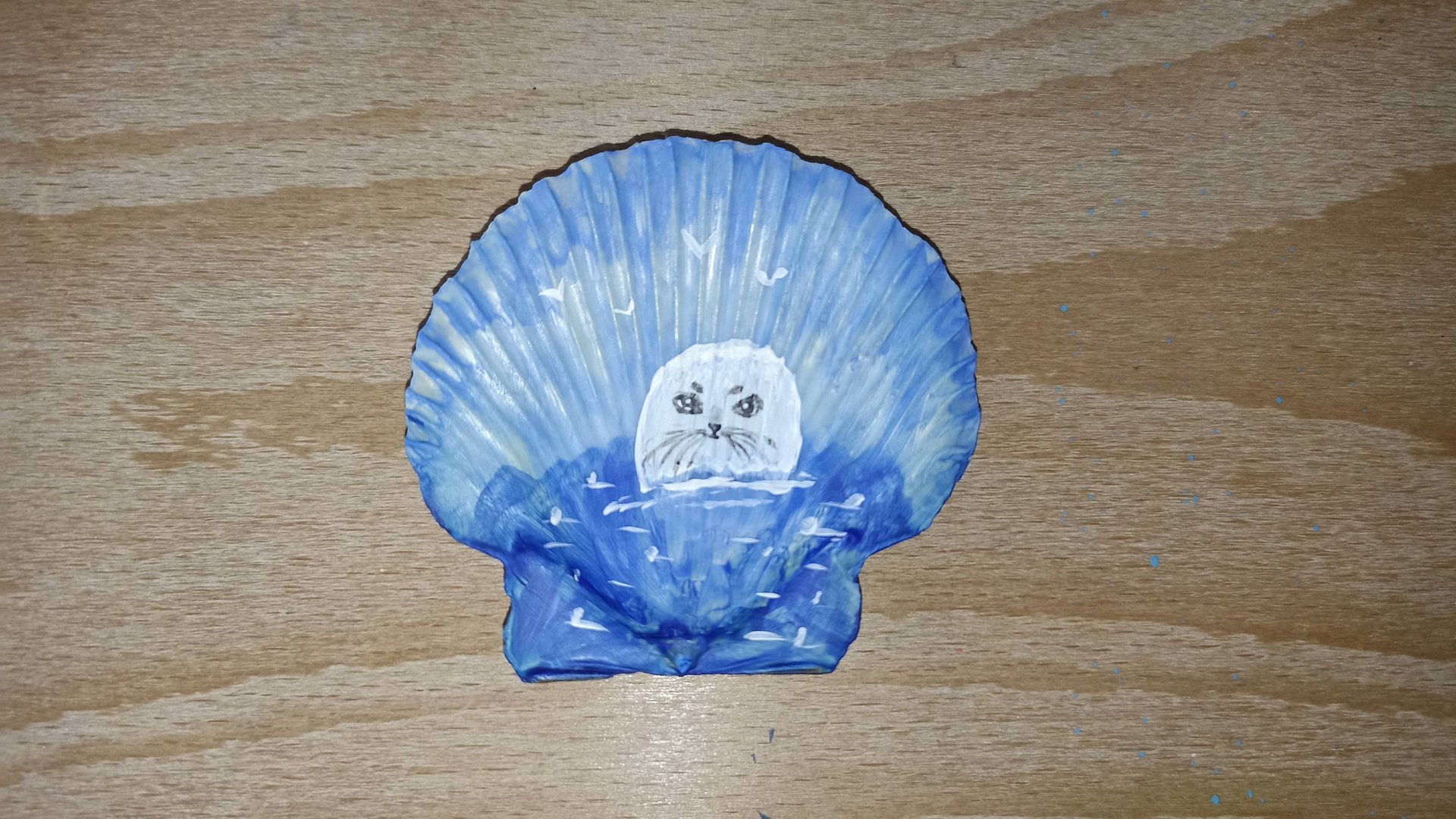 Рисунок акрилом на ракушки